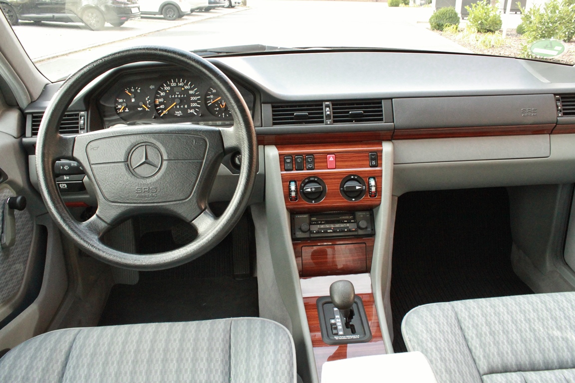 Mercedes Benz Mercedes Benz 220 TE « Pyritz Classics GmbH In der ...